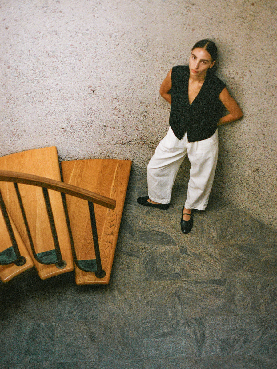 Daria in Black | LOQ.US